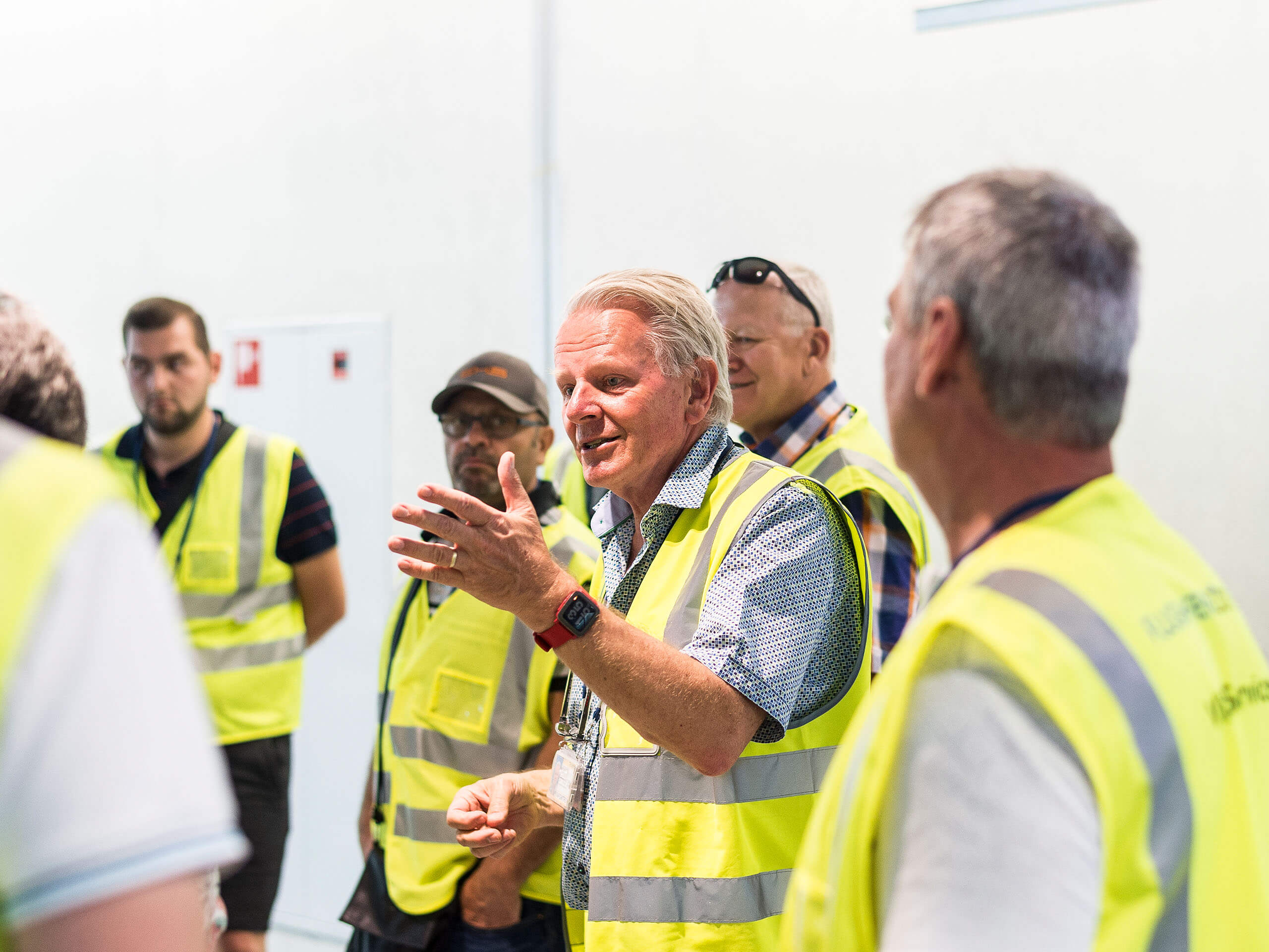 Guided tours and bus tours – Flughafen Zuerich